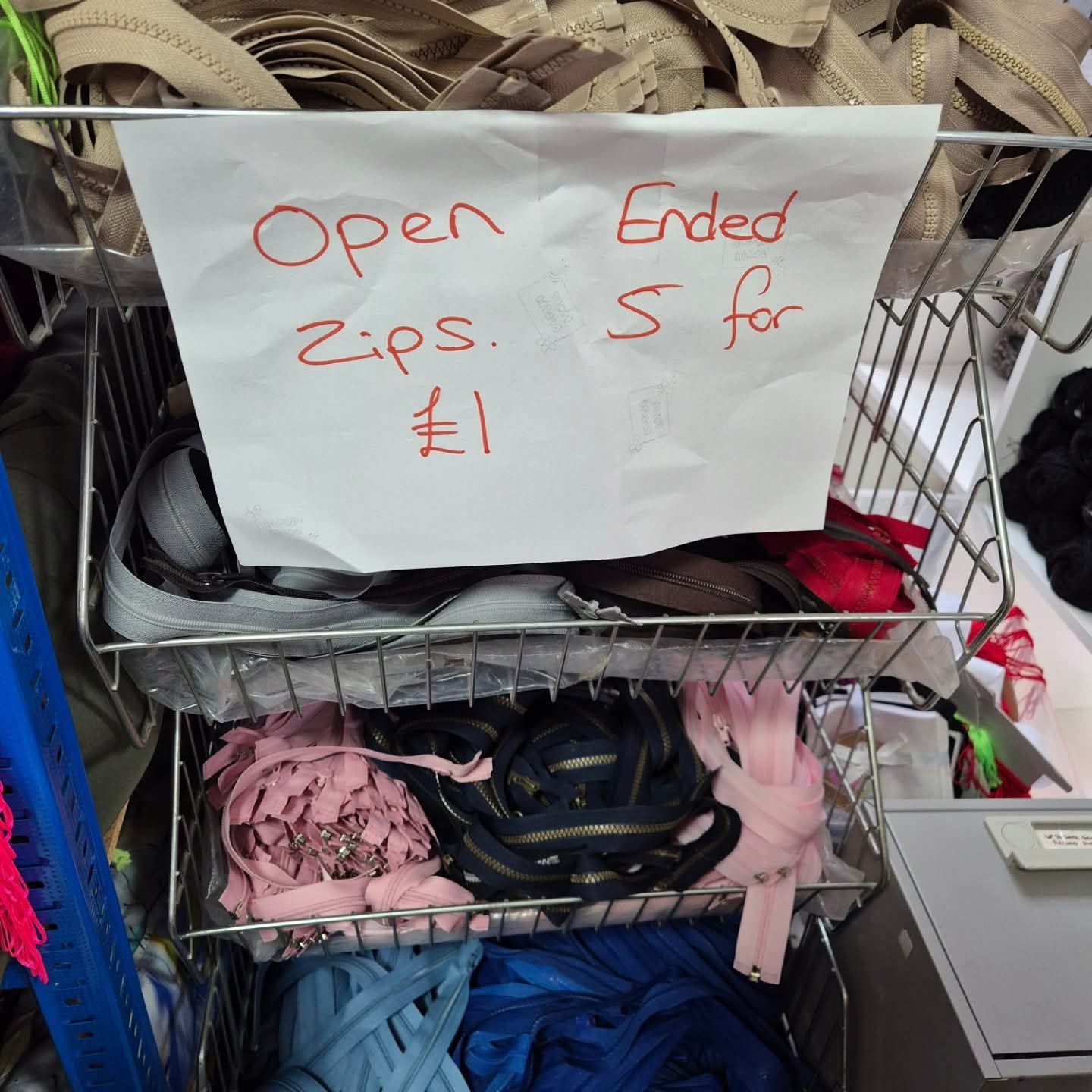 Open Ended Zips 5 for £1 - Assorted Sizes & Colours | Fiver Fabric